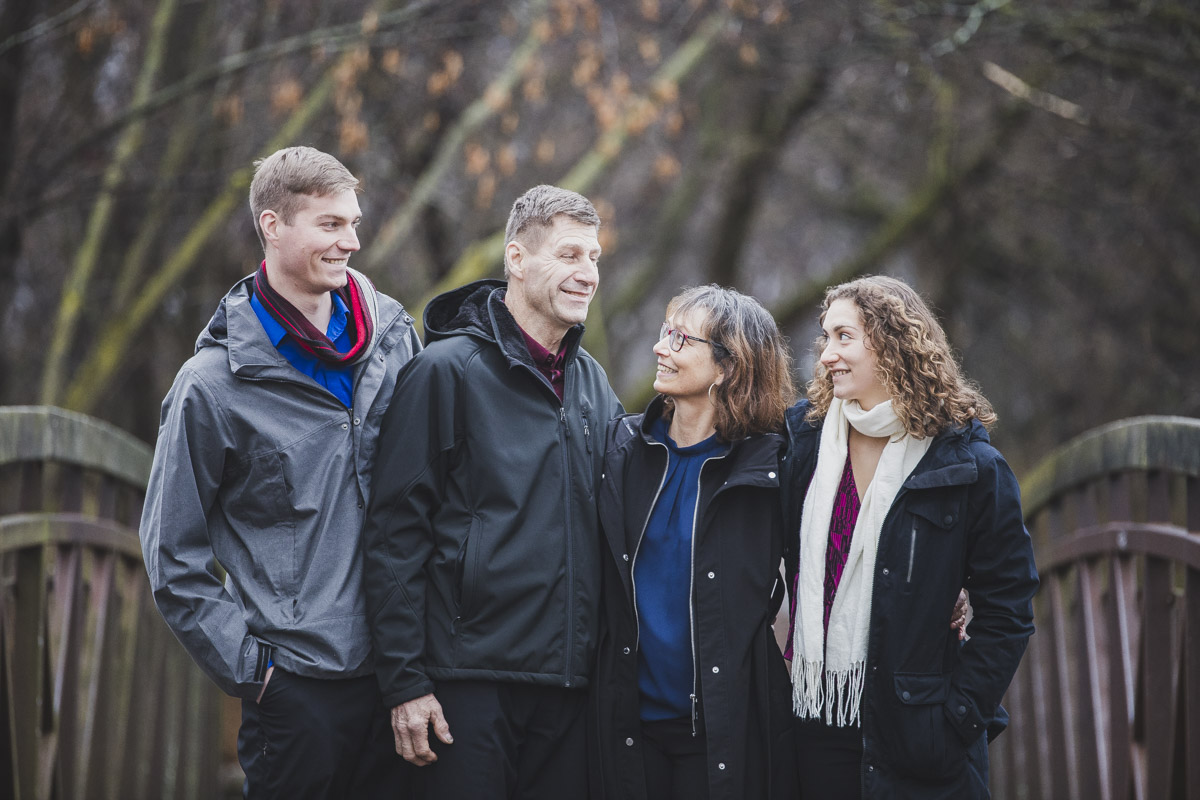 Collingwood Family Photos: For Ridiculously Happy Ppl who Ski